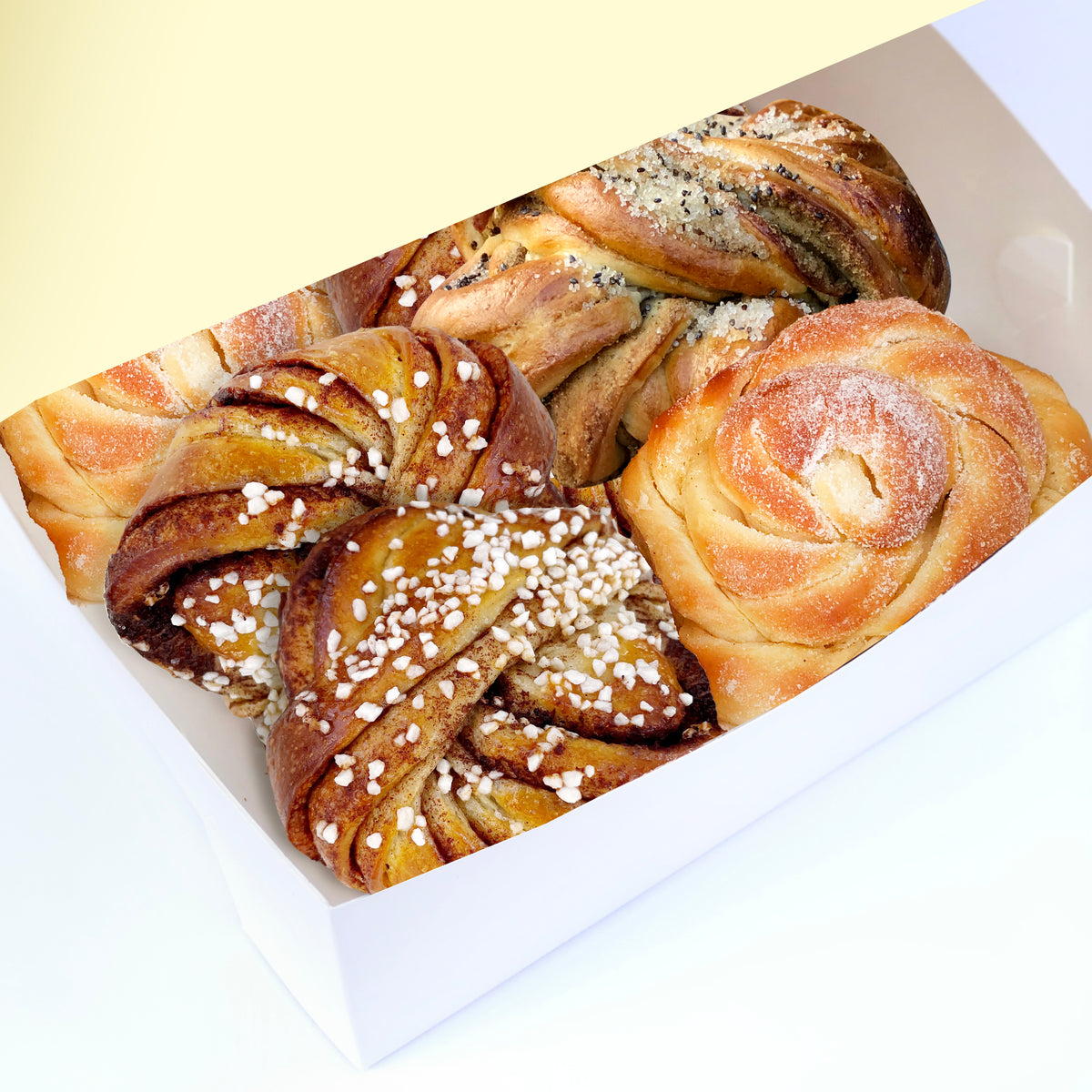 Mixed buns – Box of 6 – Fika